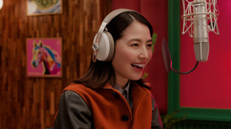 長澤まさみ＆見上愛がラジオパーソナリティに！JRA新TVCM「UMAJO RADIO」篇が全国放送開始